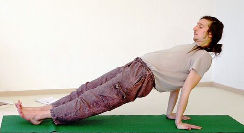 Nabhi Darshanasana – Yogawiki