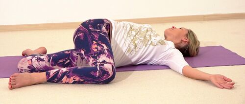 Markatasana – Yogawiki