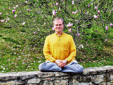 Sukadev Volker Bretz – Yogawiki